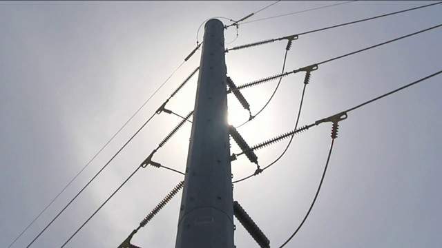 FPL and AT&T battle over utility poles